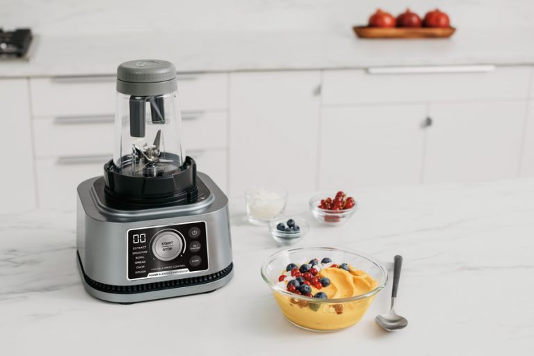 Ninja Foodi Power Blender Mega System CB352 Review