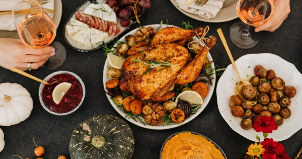 100+ Food Quotes for Foodies & Instagram Food Captions!