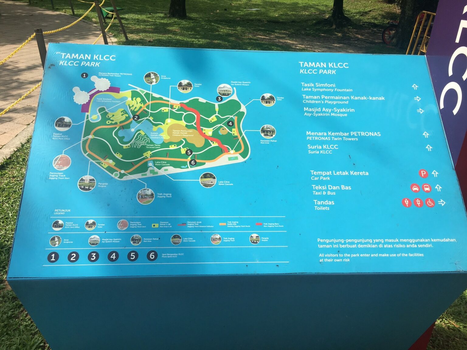 KLCC Park: Let's Take A Look Into This Beautiful Garden!