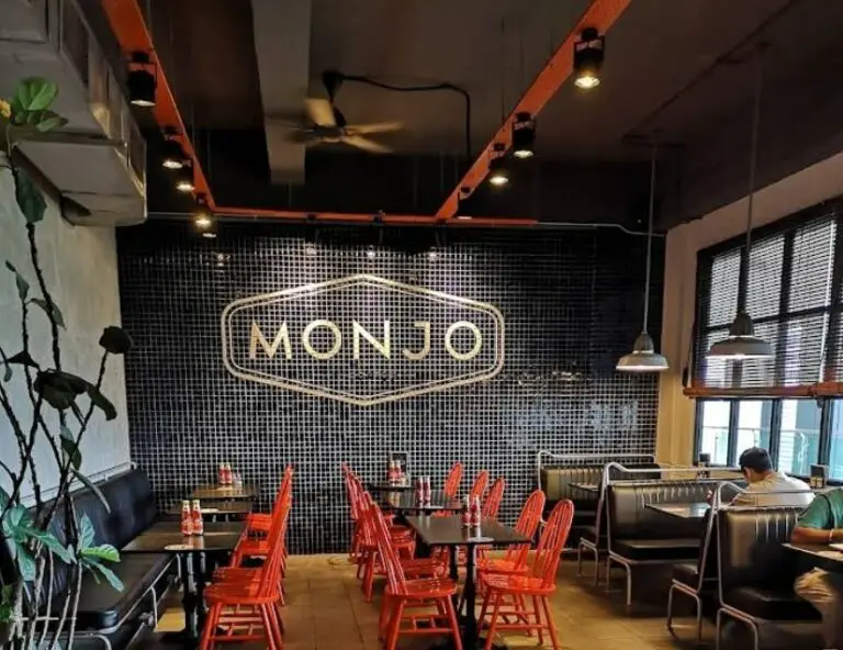 Top 20 Best Cafés in Cyberjaya: Insta-Worthy, Cozy & Relax!